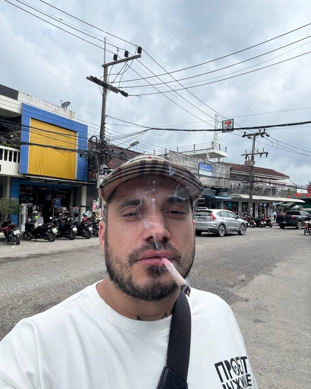 Паша Техник умер или нет - что известно о состоянии рэпера | РБК Украина